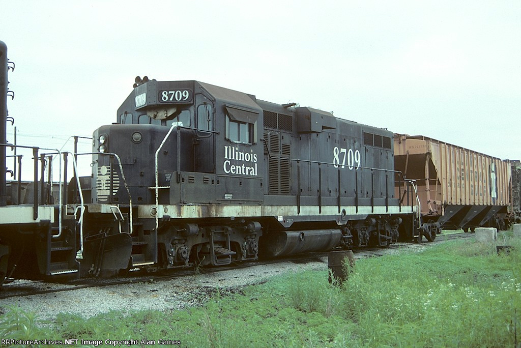 IC GP11 8709